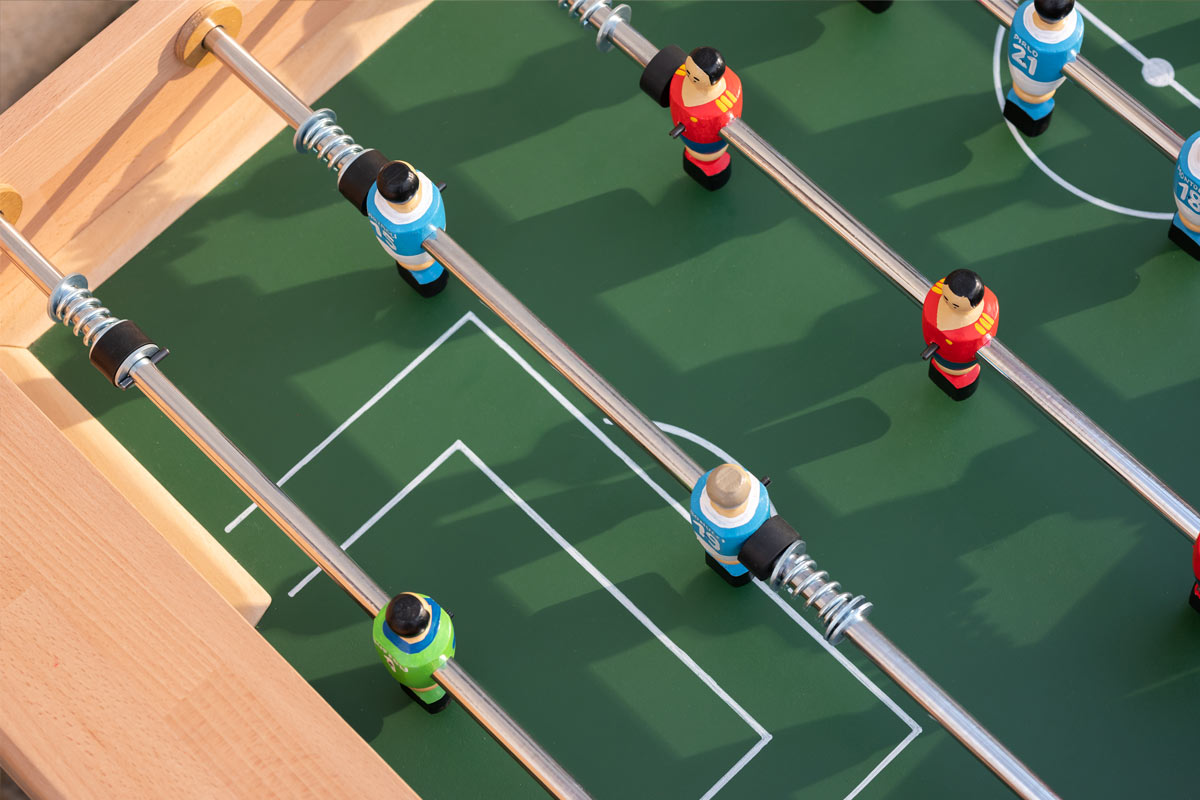 Futbolín profesional de madera personalizado. Futbolín clásico